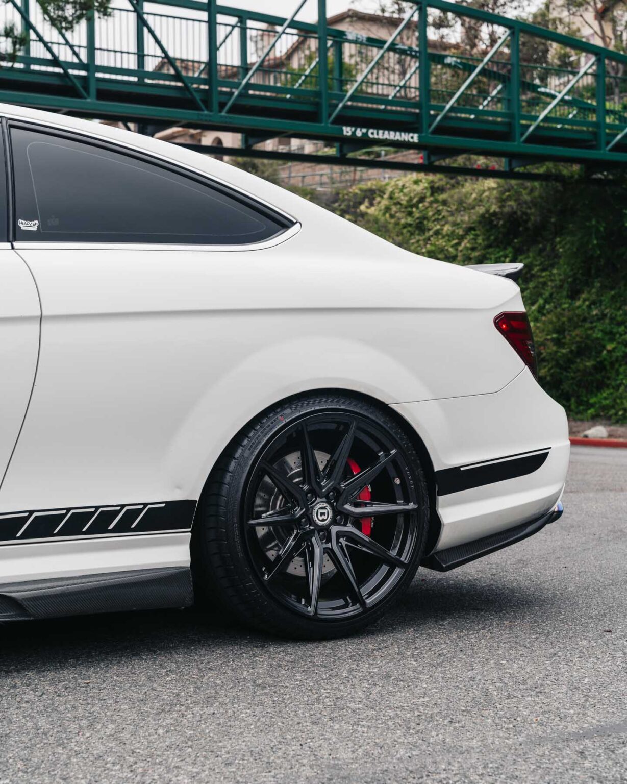 White Mercedes Benz C63 AMG - Brada Wheels